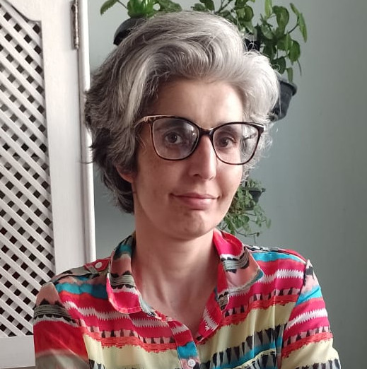 Fabíola Ladeira CV
